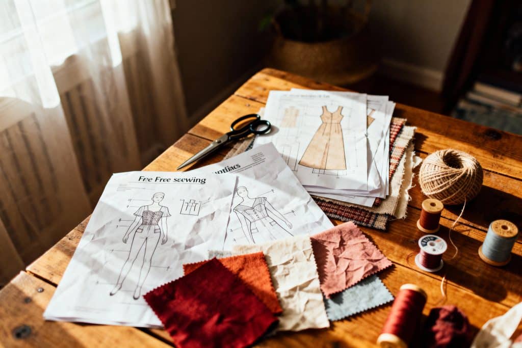 Discover 900+ free sewing patterns and tutorials today